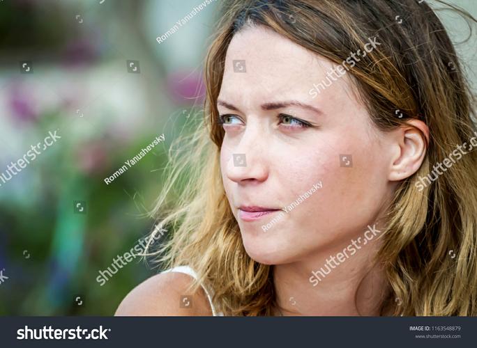 Perimenopause Face Swelling: Understanding, Managing, and Thriving ...